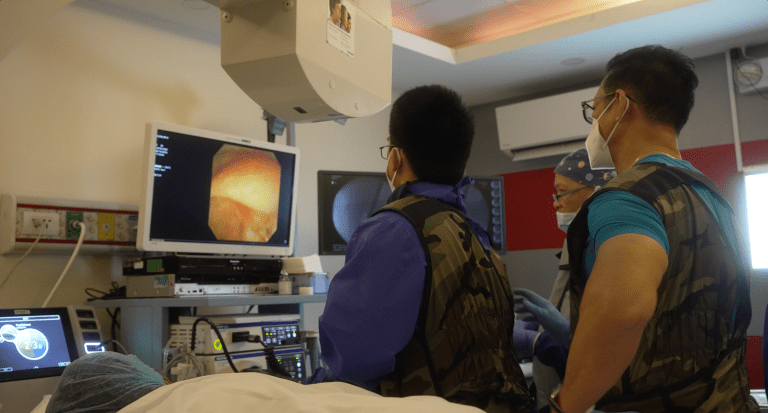 Professor Sol Z. Alvarez Center for Digestive Diseases ...
